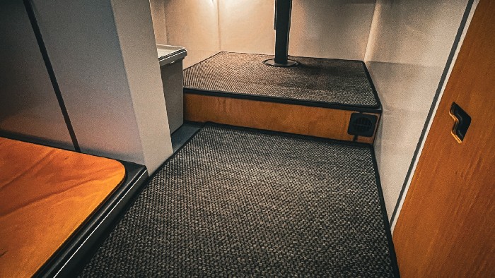 KOBERCE NA MÍRU :: www.cabmaniac.com